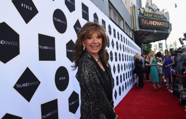 'Gilligan’s Island' Star Dawn Wells Dies of Coronavirus