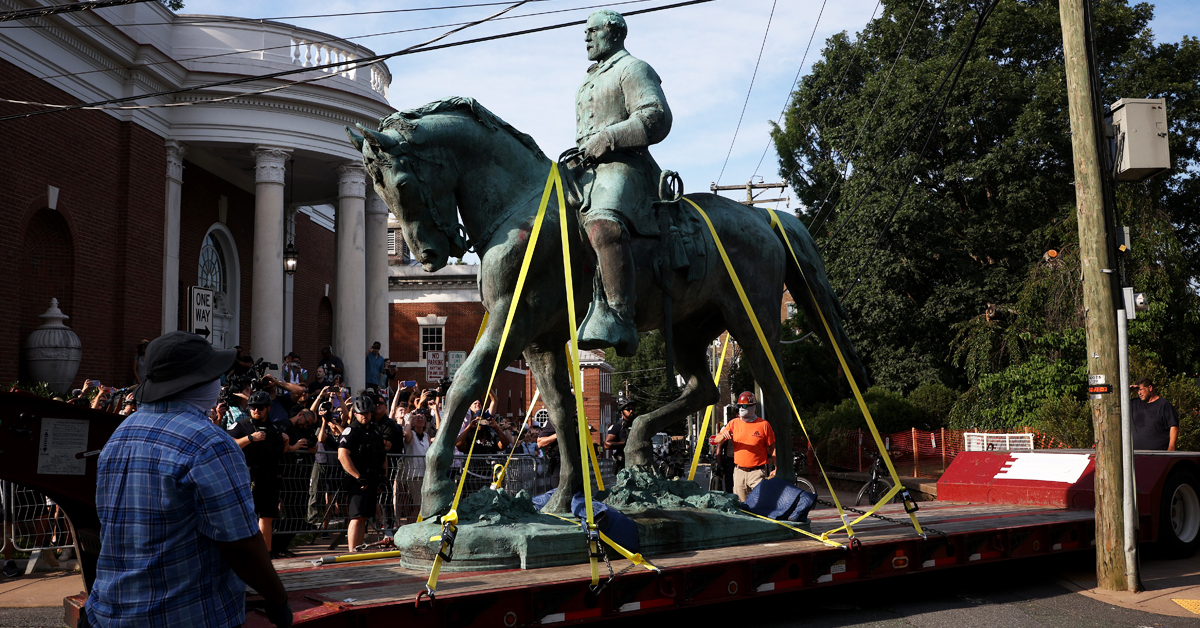 WATCH: Crowds Cheer as Robert E. Lee Statue Removed in VA