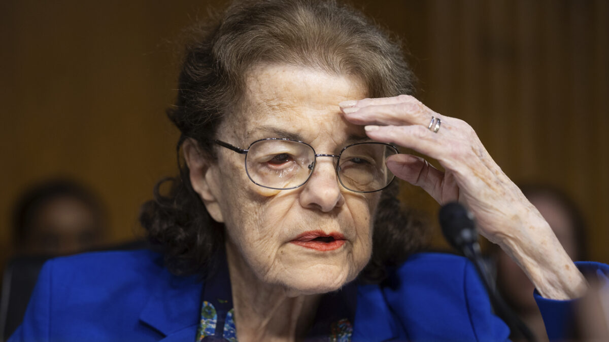 Dianne Feinstein Cedes Power Of Attorney To Daughter