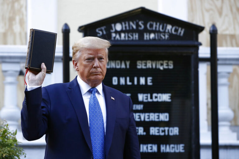 Trump Supports Forced Religion: I LOVE THE TEN COMMANDMENTS