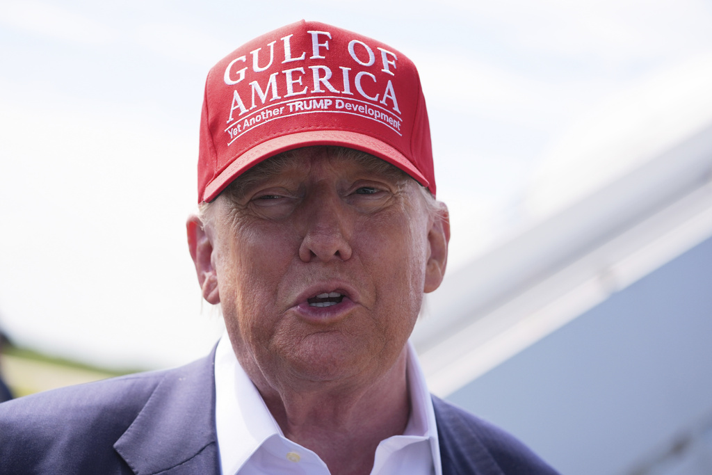 Trump Toys With 'Crocodiles From Africa' in Rio Grande