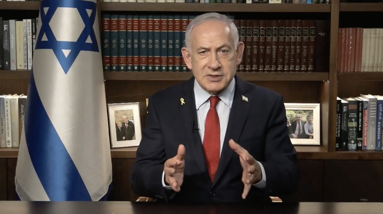 Netanyahu Rips Tucker for Defending US's 'Worst Enemies'