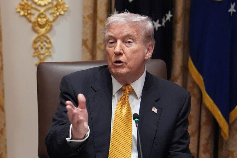 Trump Promises $2,000 Tariff Dividend Check to All Americans